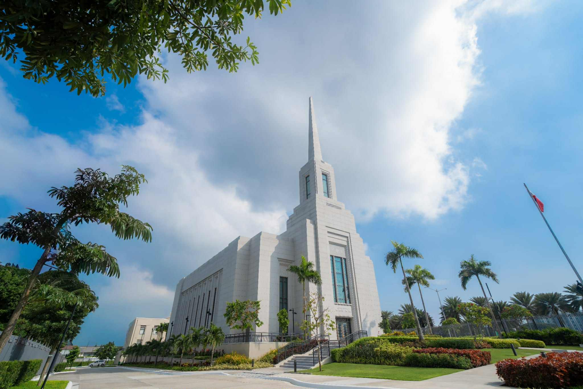 Philippines to have equal number of operating temples as Japan